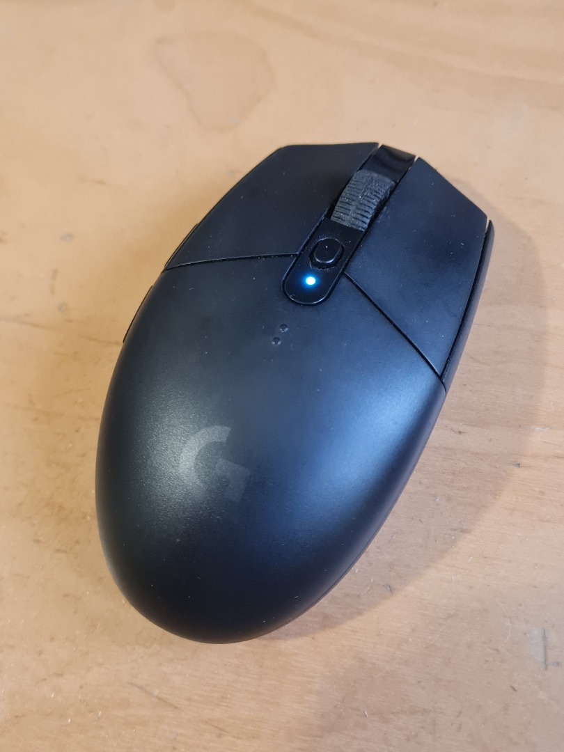 Logitech G304 Lightspeed Wireless Gaming Mouse Hero 12K Sensor, 12,000 ...