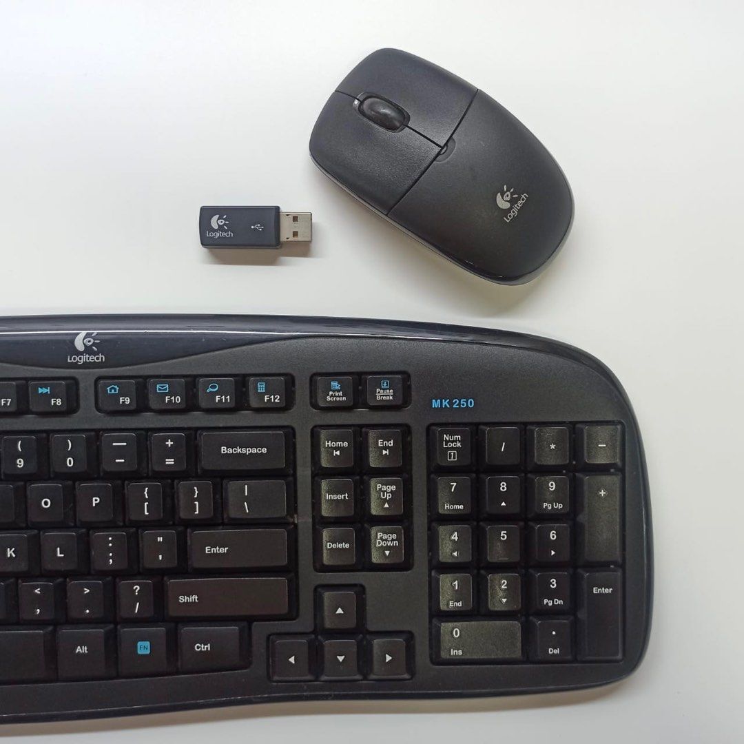 Logitech Wireless Keyboard And Mouse Combo Mk250 Computers And Tech Parts And Accessories