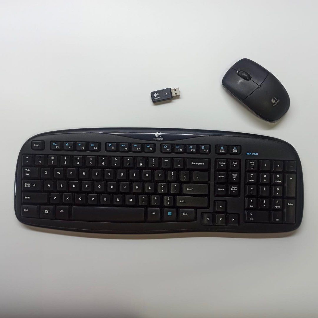 Logitech Wireless Keyboard And Mouse Combo Mk250 Computers And Tech Parts And Accessories