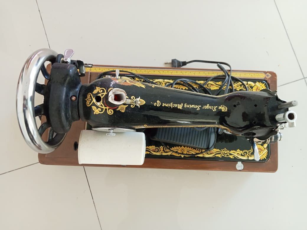 Mesin Jahit Singer, Hobbies & Toys, Stationery & Craft, Craft Supplies ...