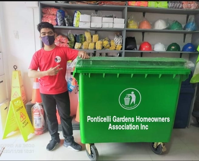 mobile trash bin 660 Liters, Furniture & Home Living, Cleaning ...