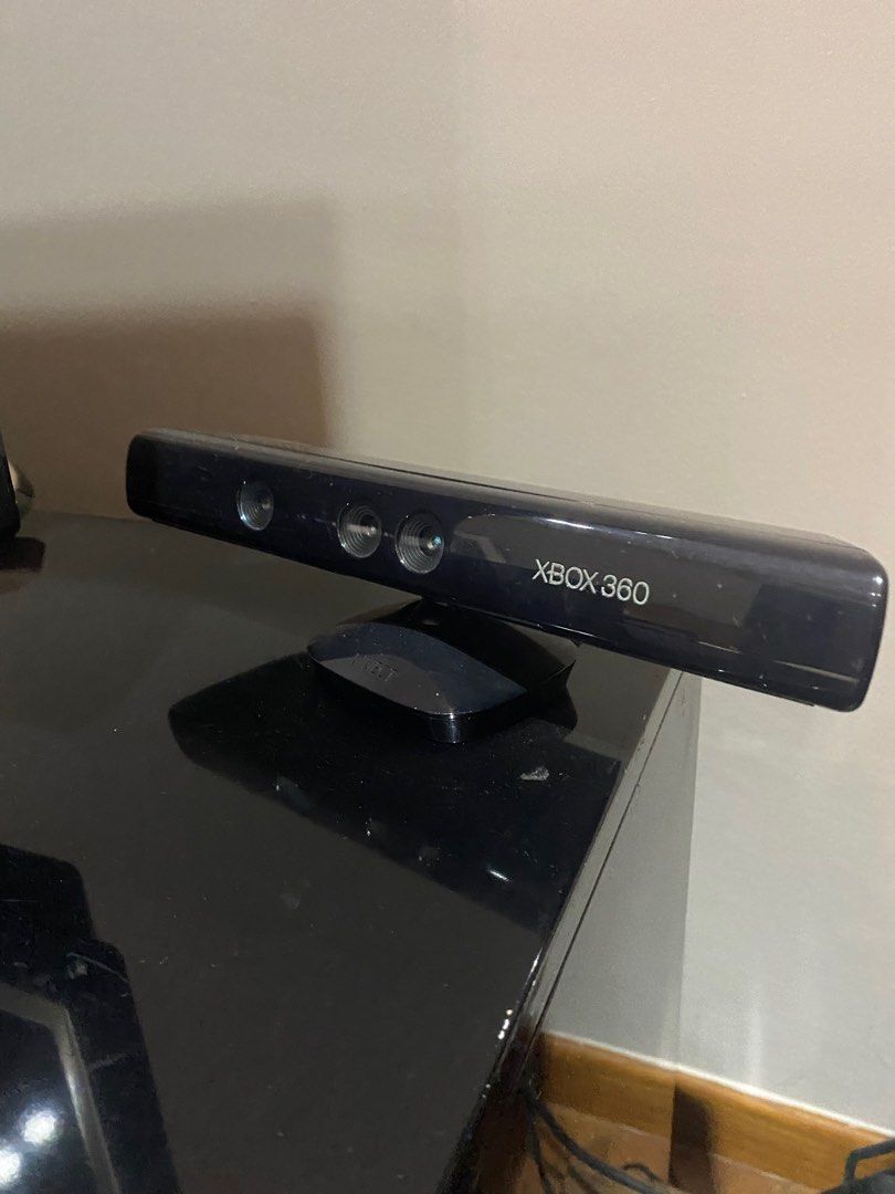 Xbox 360 with Kinect (3 free games), Video Gaming, Video Game Consoles ...