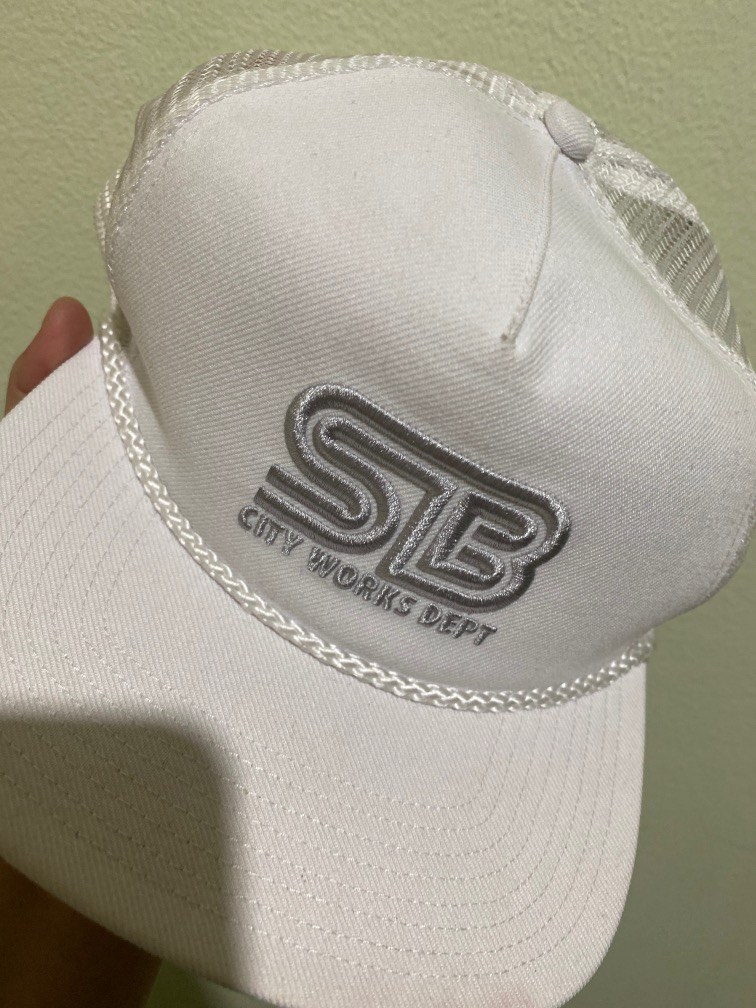 Nike SB hat, Fesyen Pria, Aksesoris, Topi di Carousell