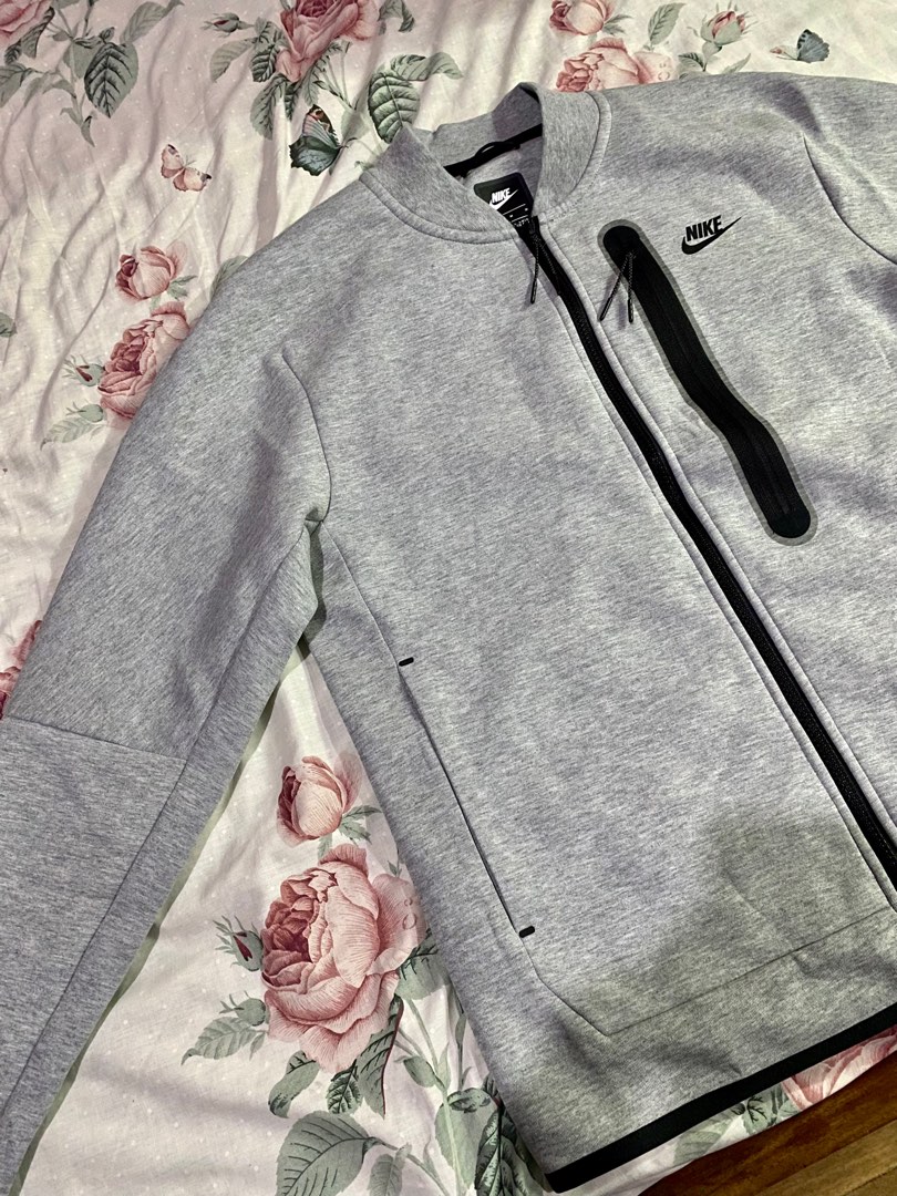 Nike Tech Fleece Bomber Jacket, Men's Fashion, Coats, Jackets and ...