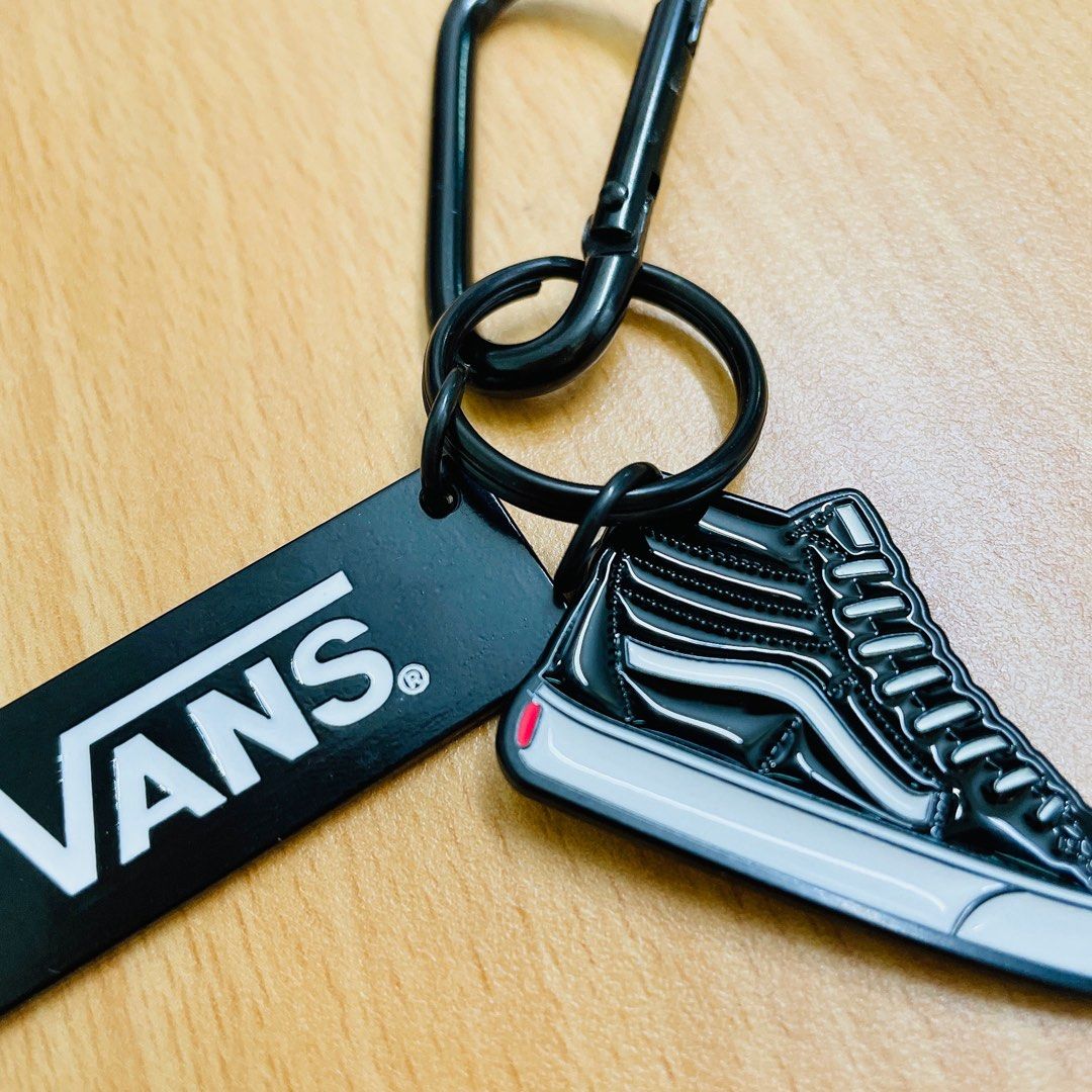 Original Limited Edition Vans Metal Keychain, Mobile Phones & Gadgets ...