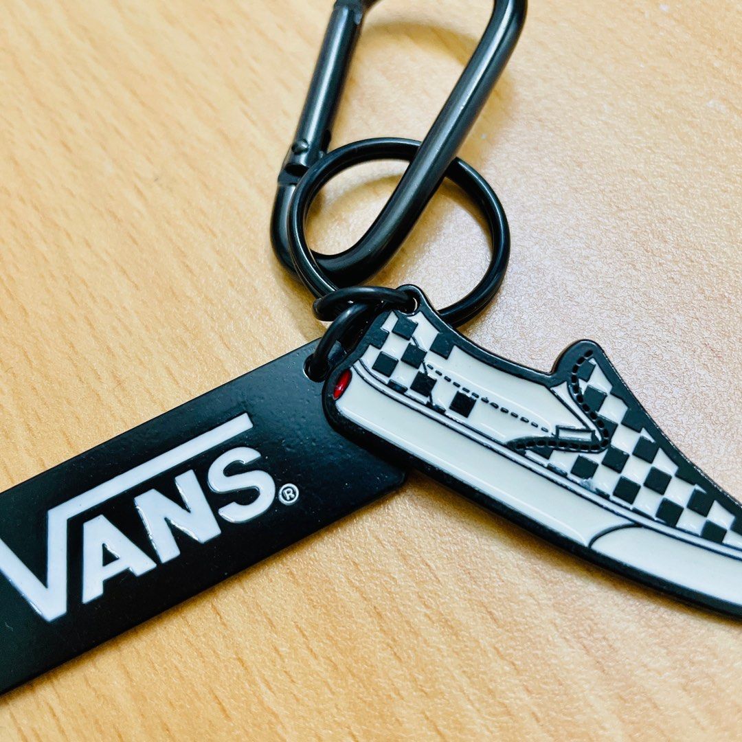 Original Limited Edition Vans Metal Keychain, Mobile Phones & Gadgets ...