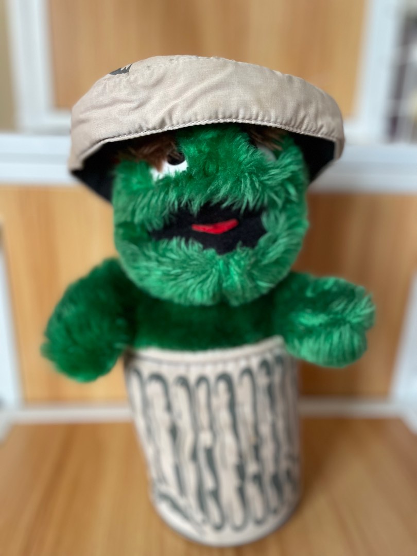 Oscar the Grouch plush toy, Hobbies & Toys, Toys & Games on Carousell