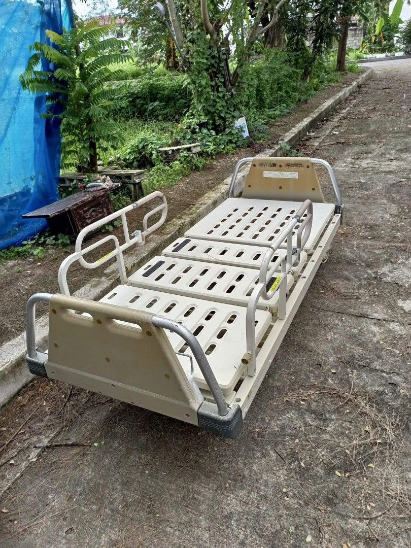 PARAMOUNT HOSPITAL BED 3 CRANKS, Furniture & Home Living, Furniture, Bed Frames & Mattresses on ...