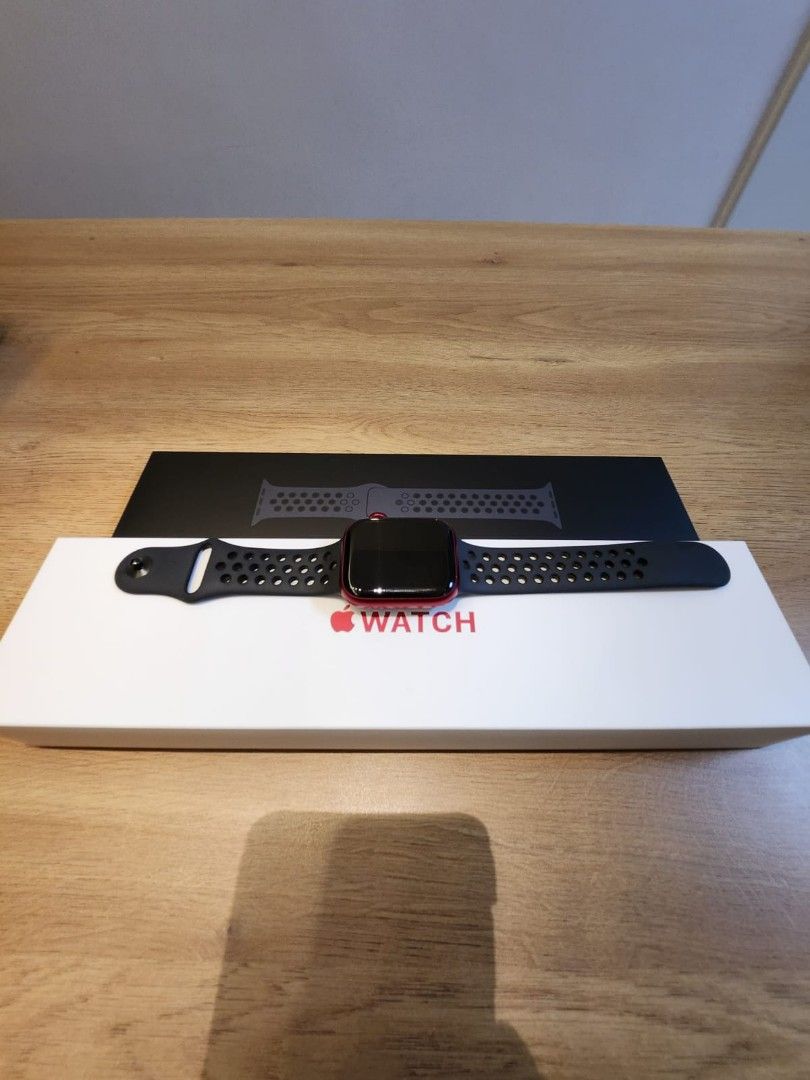 Red Apple Watch Series 7 45mm GPS, Mobile Phones & Gadgets, Wearables ...