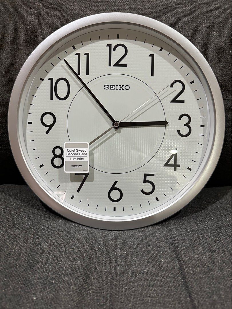 Seiko Lumibrite Quiet Sweep Luminous Wall Clock QXA629S, Furniture ...
