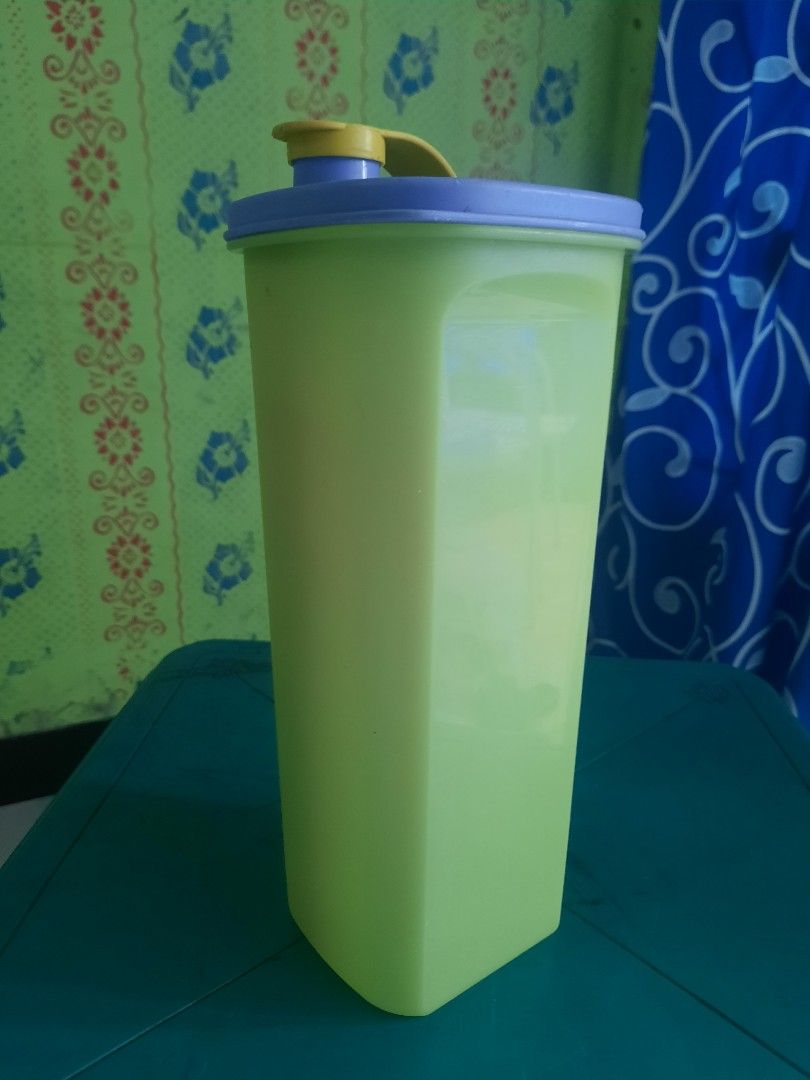 Tupperware slim line 2L, Kitchen & Appliances di Carousell