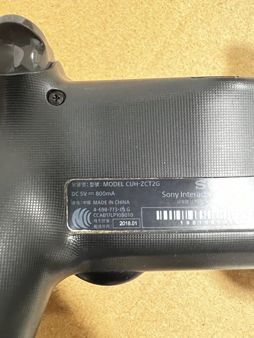 Fast deal $40 Used PS4 controller (no rubber stopper on joysticks ...