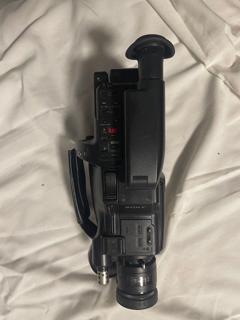 Vintage Video Camera (Sony Super 8), Photography, Video Cameras on ...