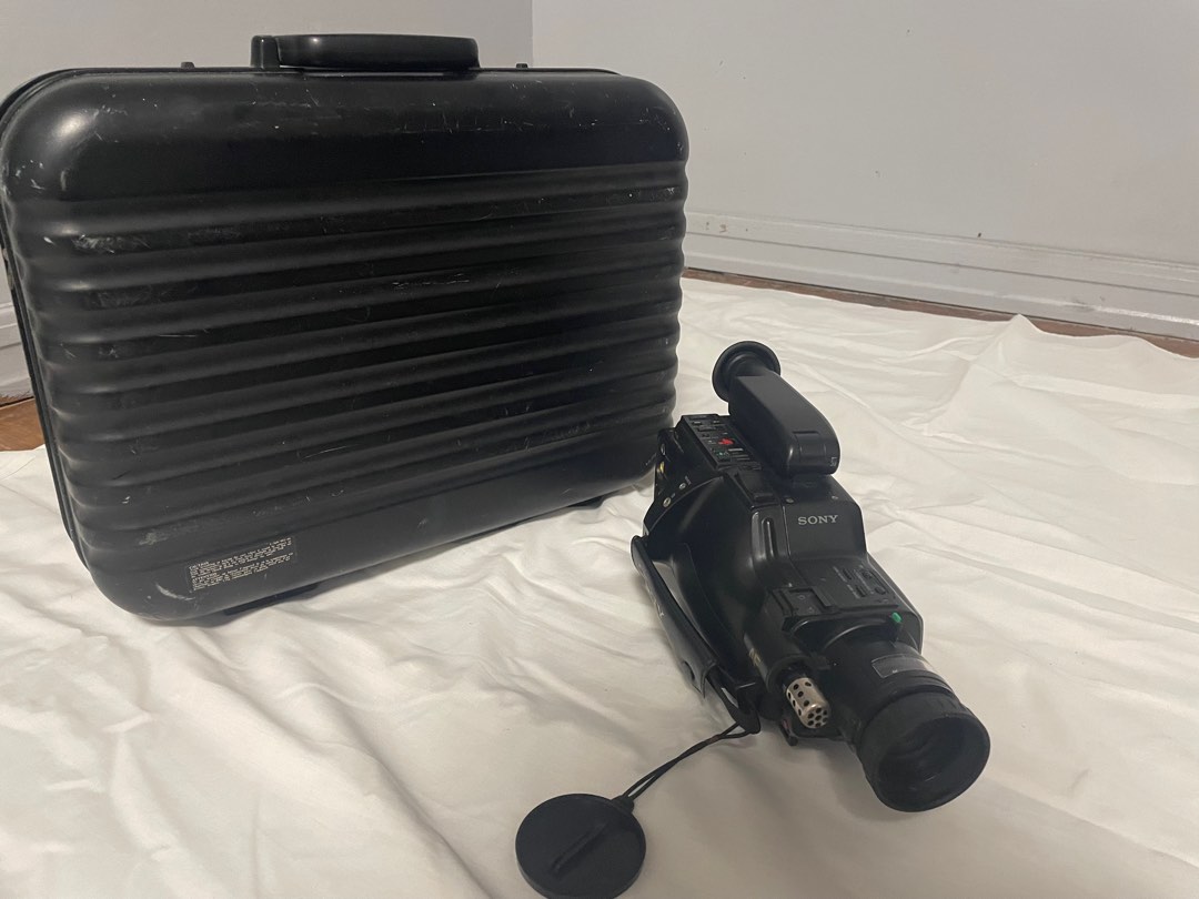 Vintage Video Camera (Sony Super 8), Photography, Video Cameras on ...