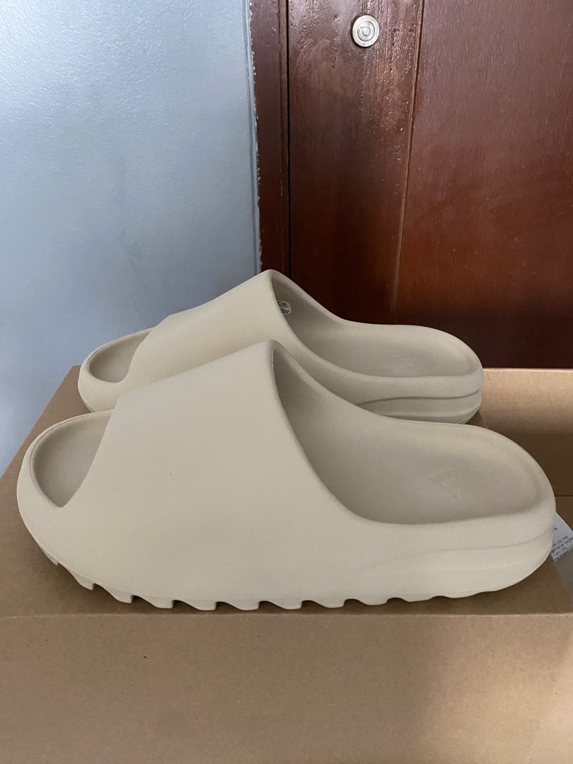 yeezy slide bone, Men's Fashion, Footwear, Slippers & Slides on Carousell