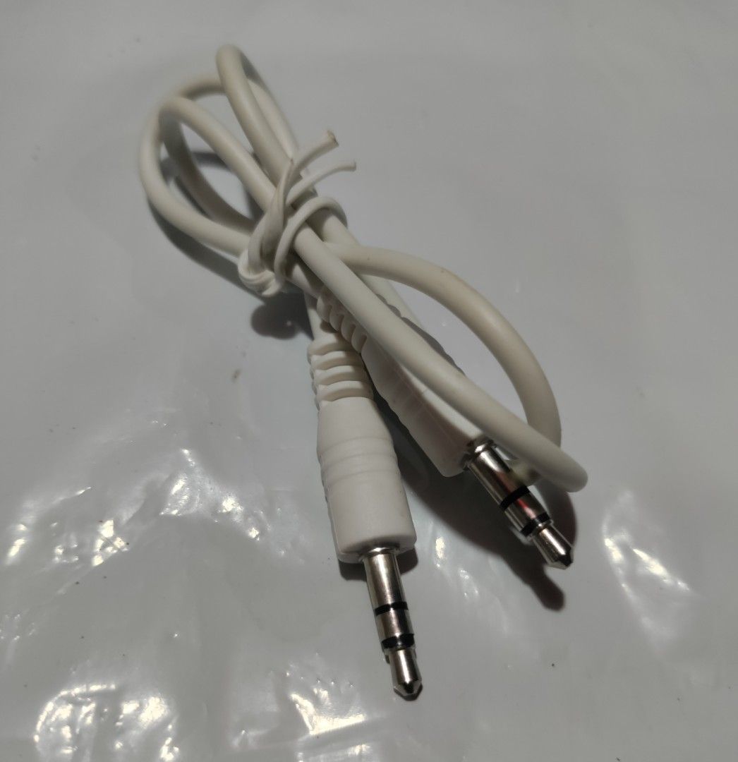 3.5mm audio jack male to male connector, Computers & Tech, Parts ...