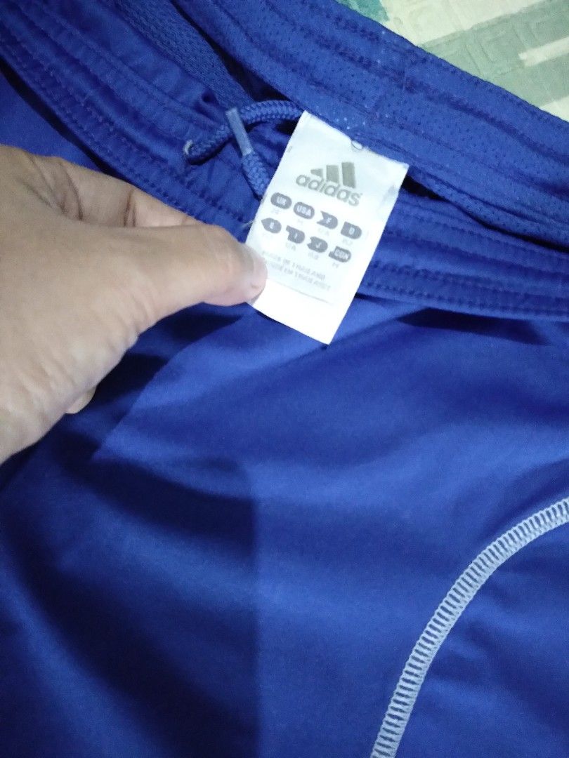 Adidas shorts original barcode,freeong, Fesyen Pria, Pakaian , Bawahan ...