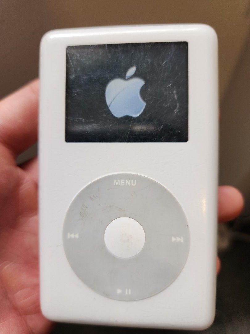 Apple iPod Classic 60GB Vintage White 5th Gen 2005, Audio, Portable ...
