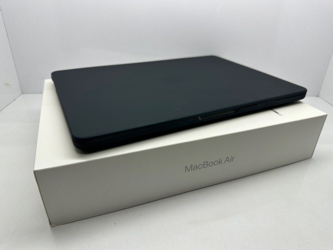 Apple MacBook Air 2002 model 256gb SSD 8Gb M2 chip, Computers & Tech ...