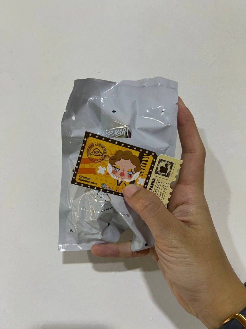 Authentic Popmart Pop Mart Skullpanda Skull Panda ACTION cut Grumpy ...