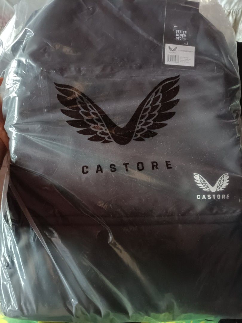 Castore backpack, Sports Equipment, Hiking & Camping on Carousell