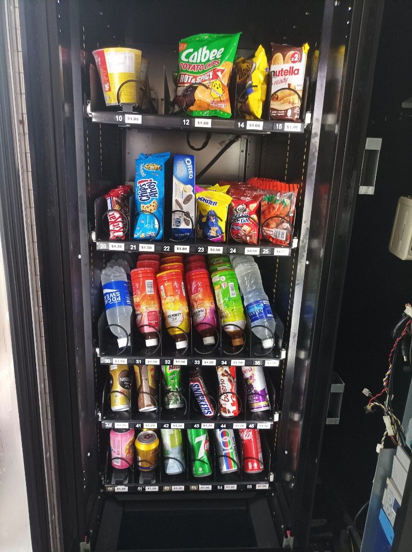 Combo Vending Machine, TV & Home Appliances, Kitchen Appliances ...