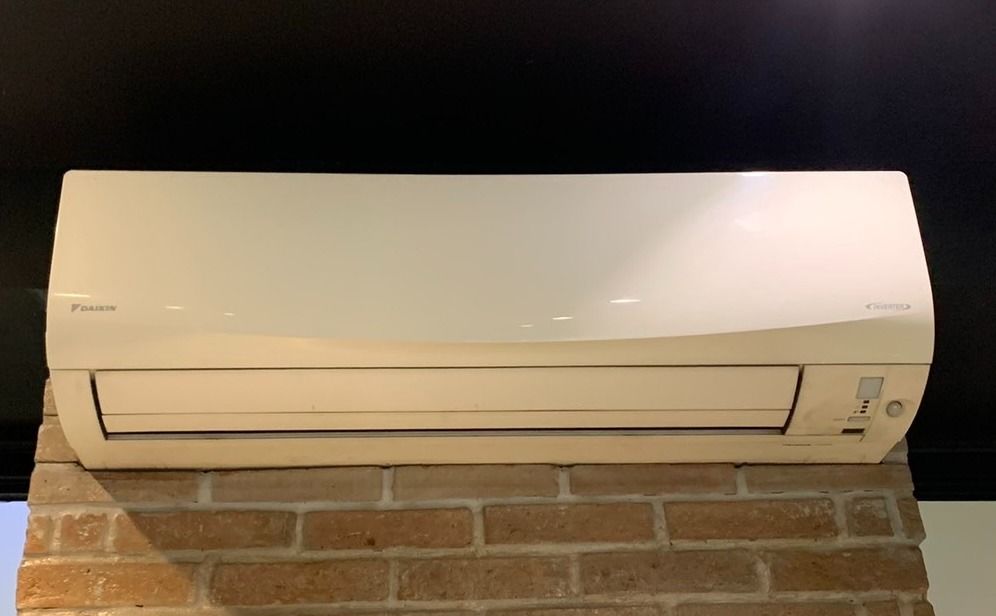 Daikin 2.5 HP Inverter Split Type Aircon FTKC60QVM 2 units available ...