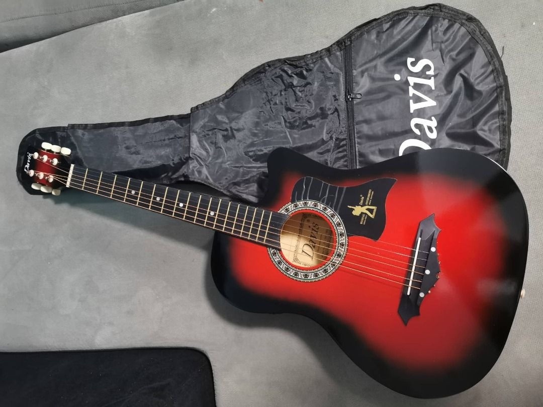 Davis acoustic guitar 2 EQ Sunburst With bag, Hobbies & Toys, Music ...