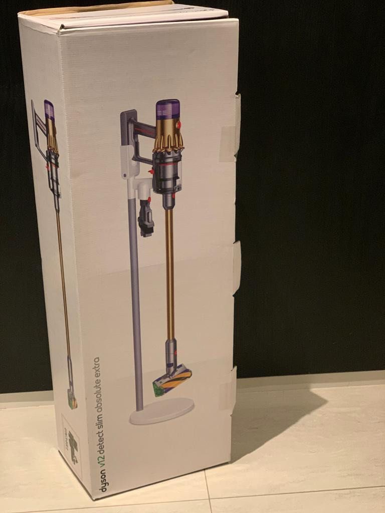 Dyson vacuum empty box, TV & Home Appliances, Vacuum Cleaner ...
