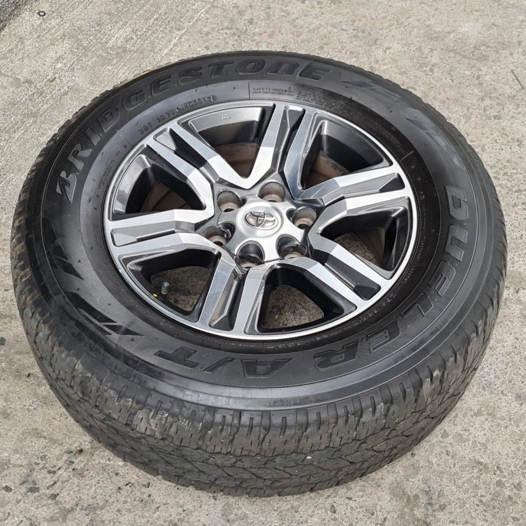 Fortuner Hilux Revo Vigo bridgestone 265 65 r17 inch 17 Mags Tires, Car ...