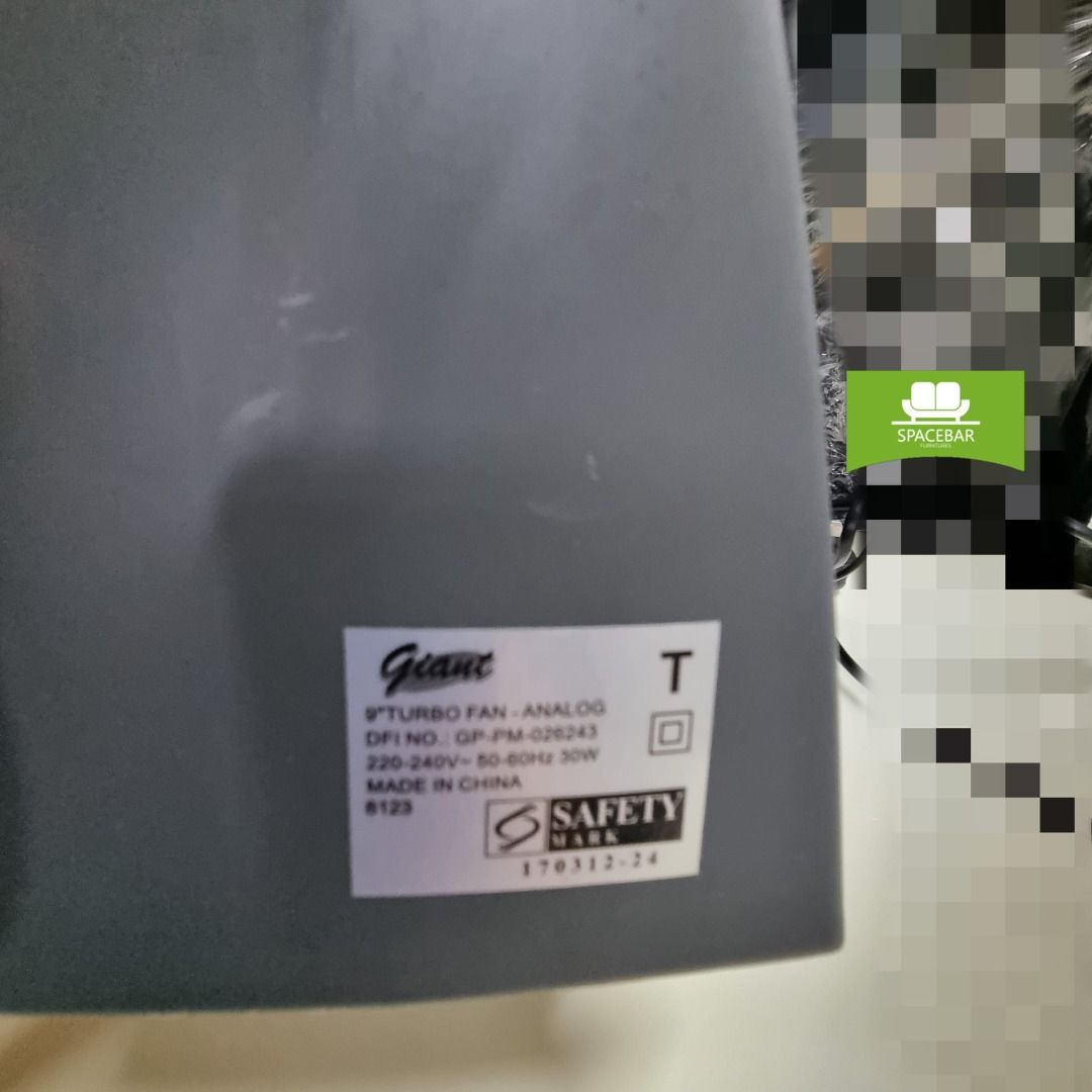 Giant 9” Turbo Table Fan, Furniture & Home Living, Lighting & Fans, Fans on Carousell