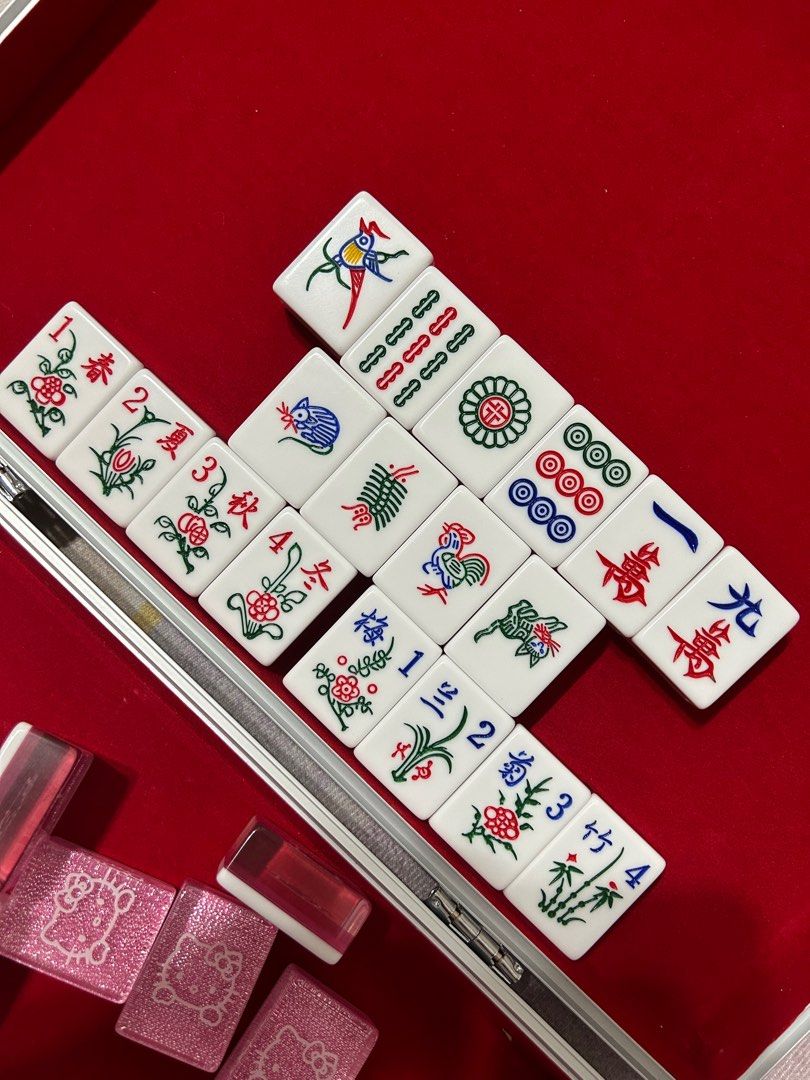Hello kitty diamond mahjong set, Hobbies & Toys, Toys & Games on Carousell