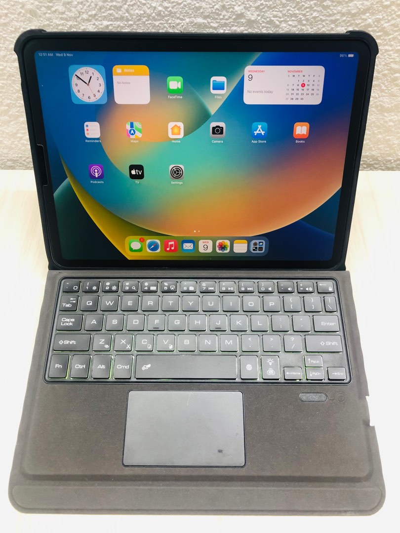 iPad Pro 11 3rd gen (A2377) 128gb WiFI with keyboard, Mobile Phones ...