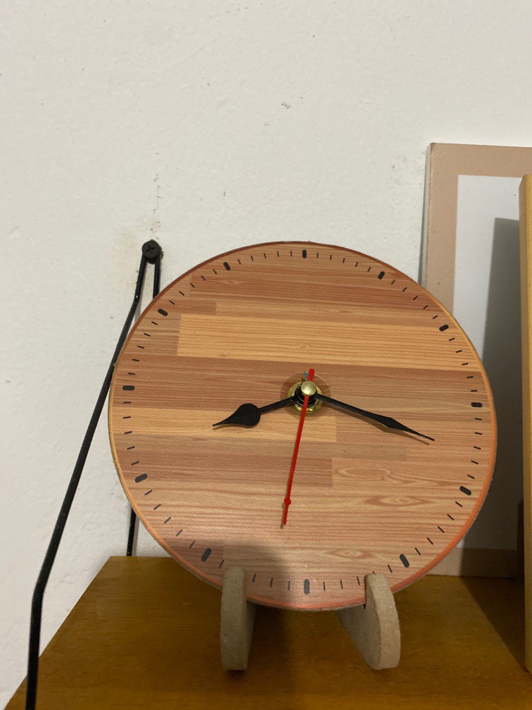 Jam Meja Kayu, Perabotan Rumah di Carousell