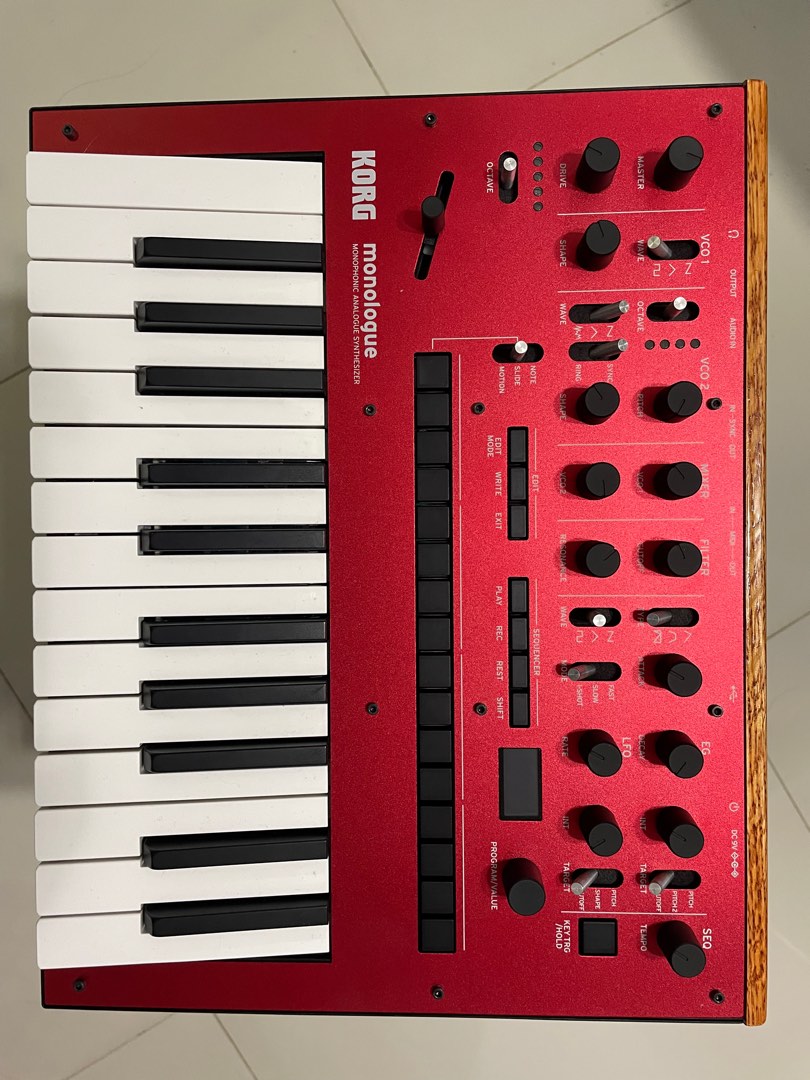 KORG monologue synthesizer, Hobbies & Toys, Music & Media, Musical ...