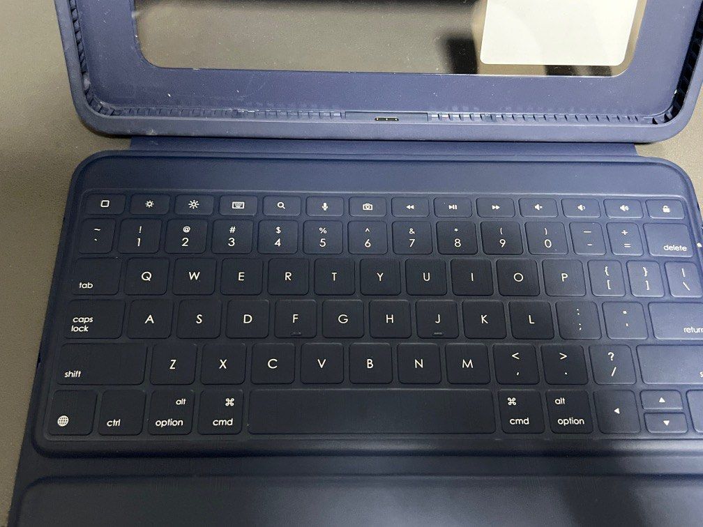 Logitech Rugged Folio Keyboard Case Computers And Tech Parts And Accessories Computer Keyboard On