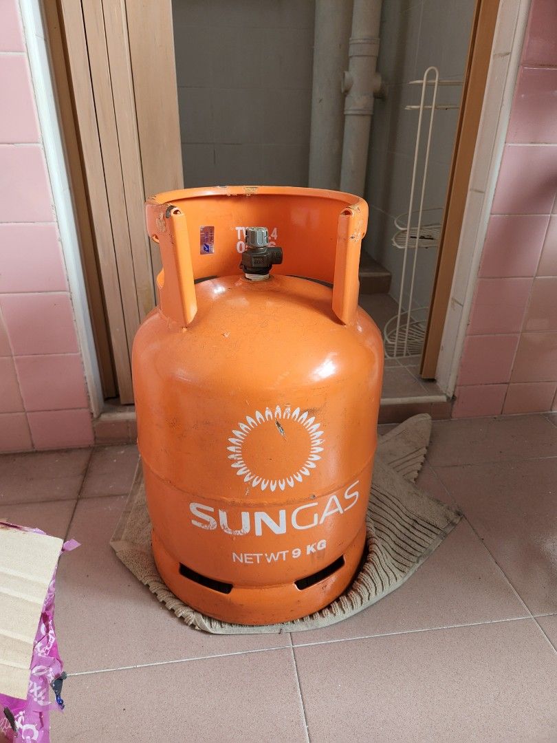 Lpg gas tank 9kg sungas, Furniture & Home Living, Bathroom & Kitchen ...