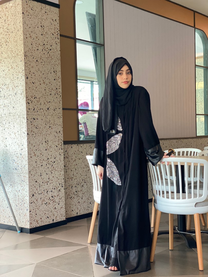 Luxury Abaya by ADELLA MAHARANI, Fesyen Wanita, Muslim Fashion, Gaun di Carousell