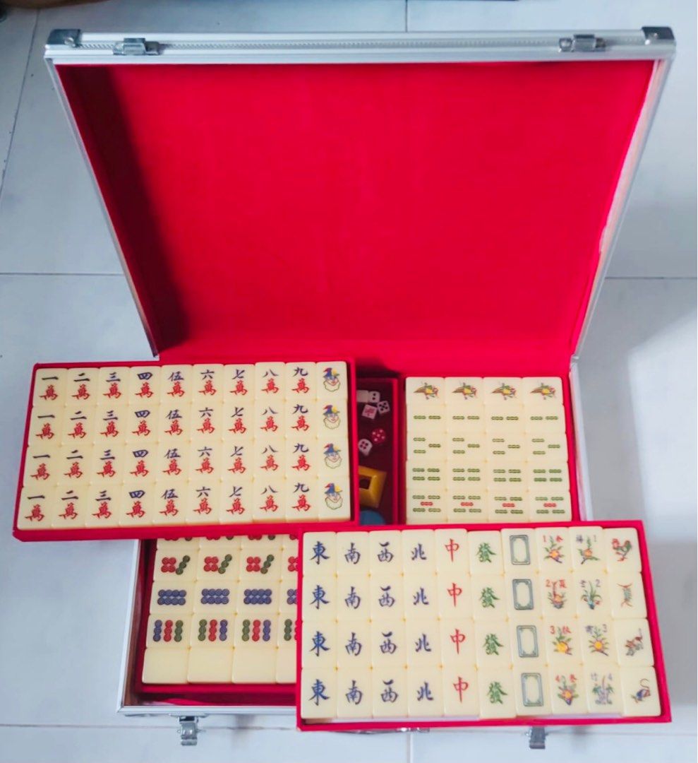 Mahjong Tiles with Casing, Hobbies & Toys, Toys & Games on Carousell