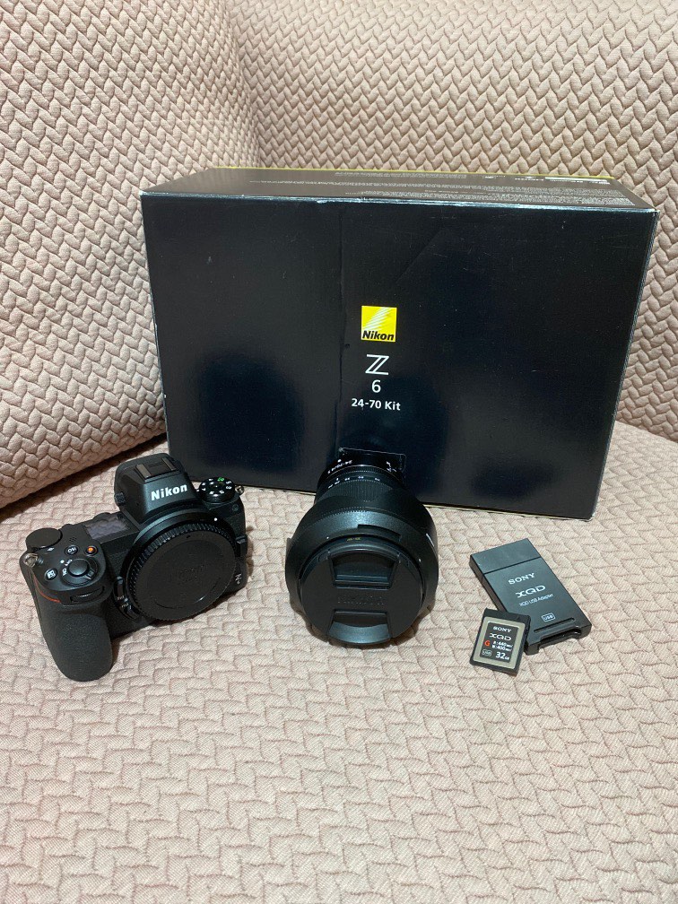 (Mint) Nikon Z6 24-70 kit with accessories, Photography, Cameras on Carousell