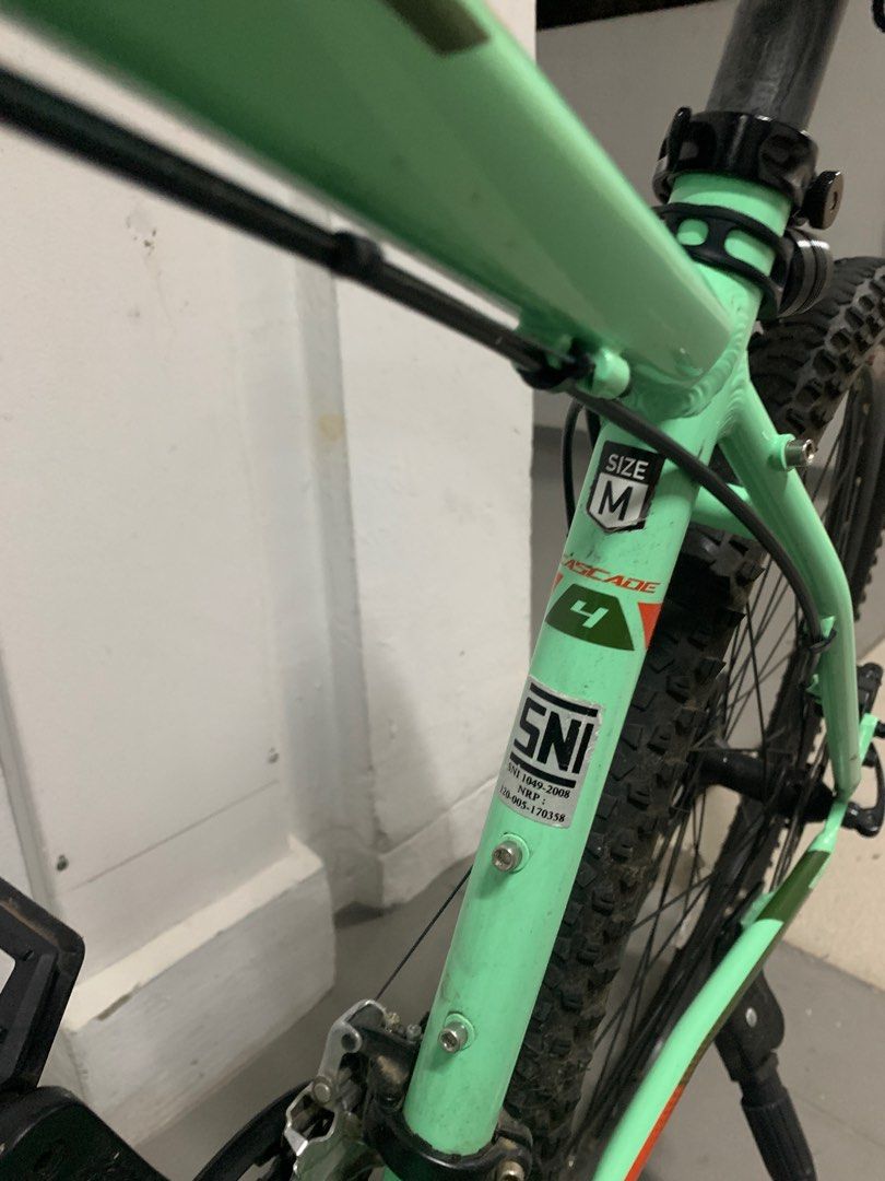 Mountain Bike Polygon Cascade 4, Sports Equipment, Bicycles & Parts ...