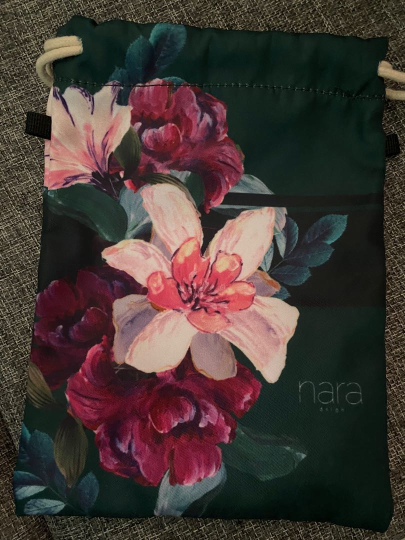Nara Dsign pouch, Women's Fashion, Bags & Wallets, Purses & Pouches on ...