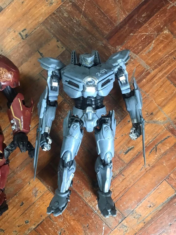 NECA PACIFIC RIM SET, Hobbies & Toys, Toys & Games on Carousell