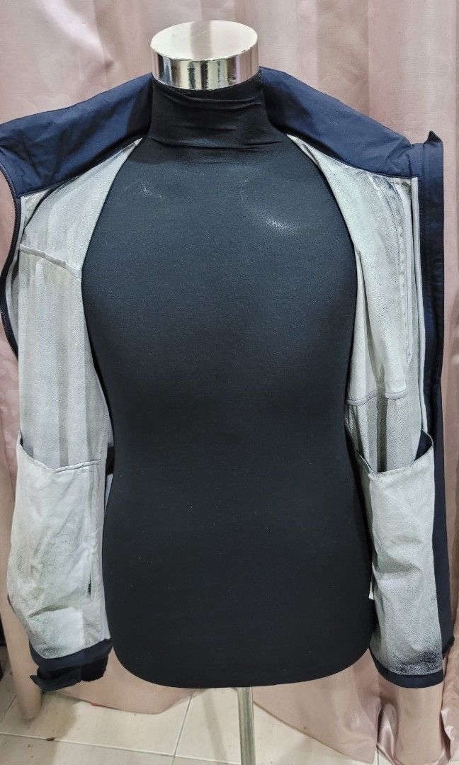 NEPA HIKING WINDBREAKER JACKET, Men's Fashion, Activewear on Carousell