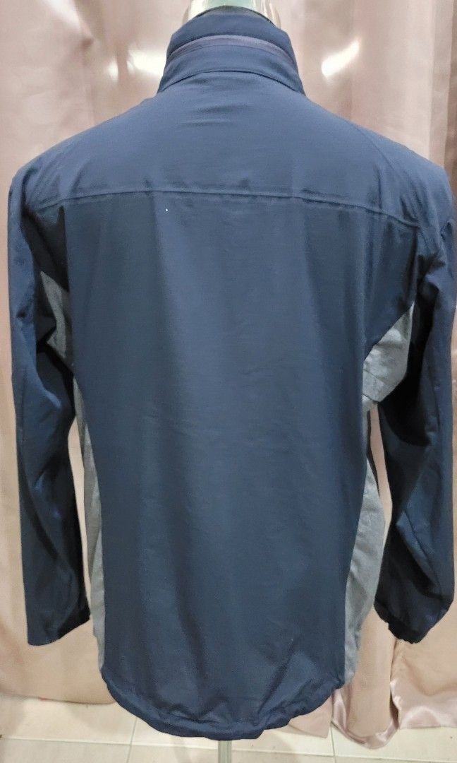 NEPA HIKING WINDBREAKER JACKET, Men's Fashion, Activewear on Carousell