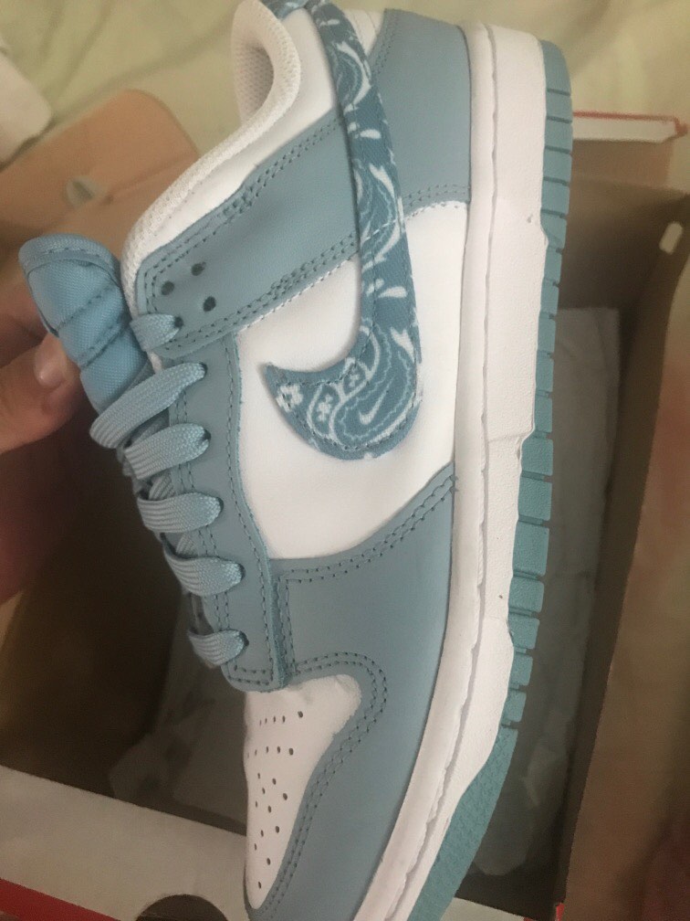 Nike dunk Low ess (lady), Women's Fashion, Footwear, Sneakers on Carousell