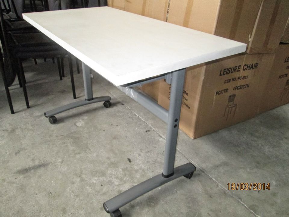..Office Training Folding Table with wheels/, Furniture & Home Living ...