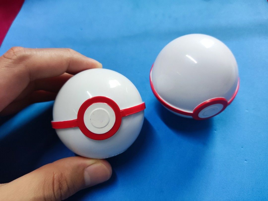 original pokeboll, Hobbies & Toys, Toys & Games on Carousell