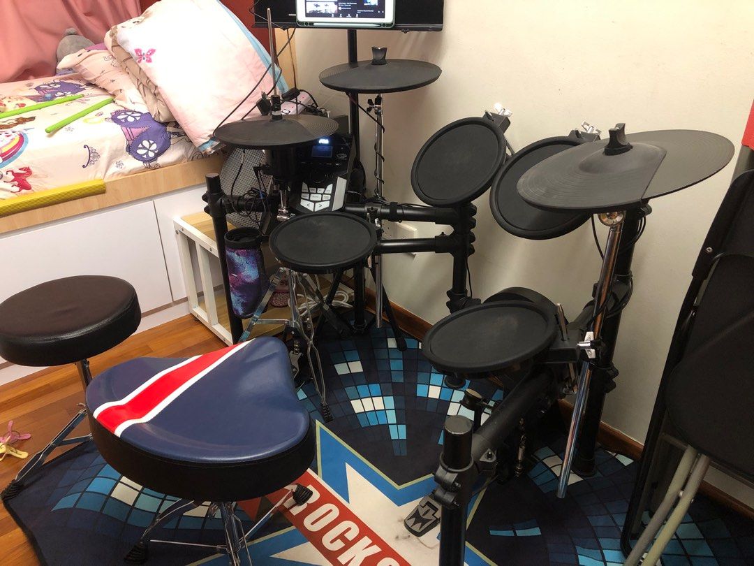 Preloved Electric Drum Set, Hobbies & Toys, Music & Media, Musical ...