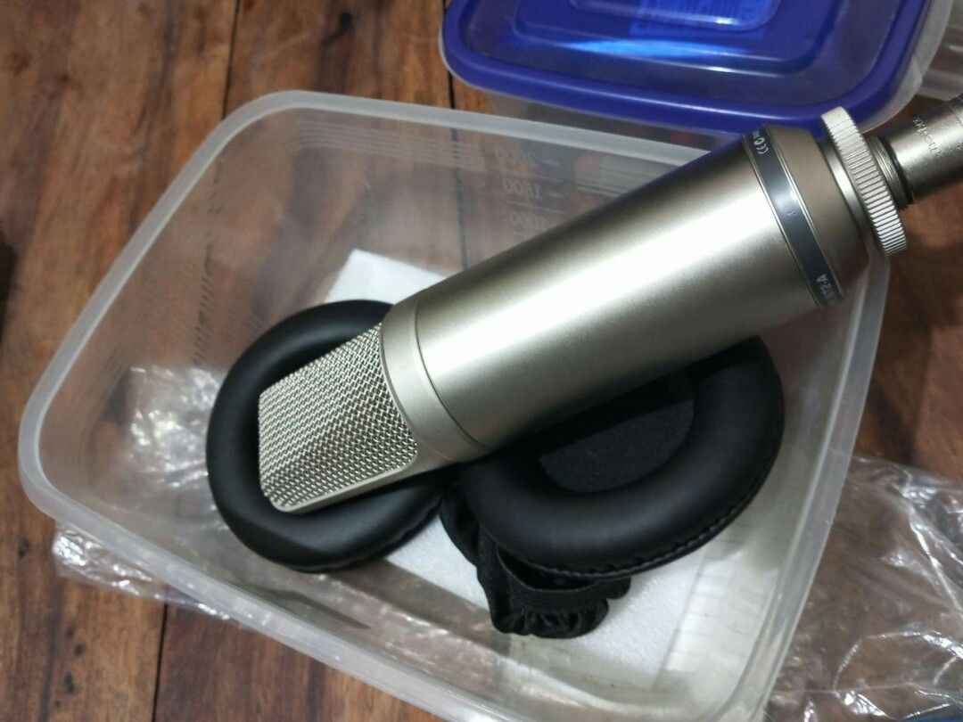 RODE NT2A LARGR CONDENSER MIC, Audio, Microphones on Carousell